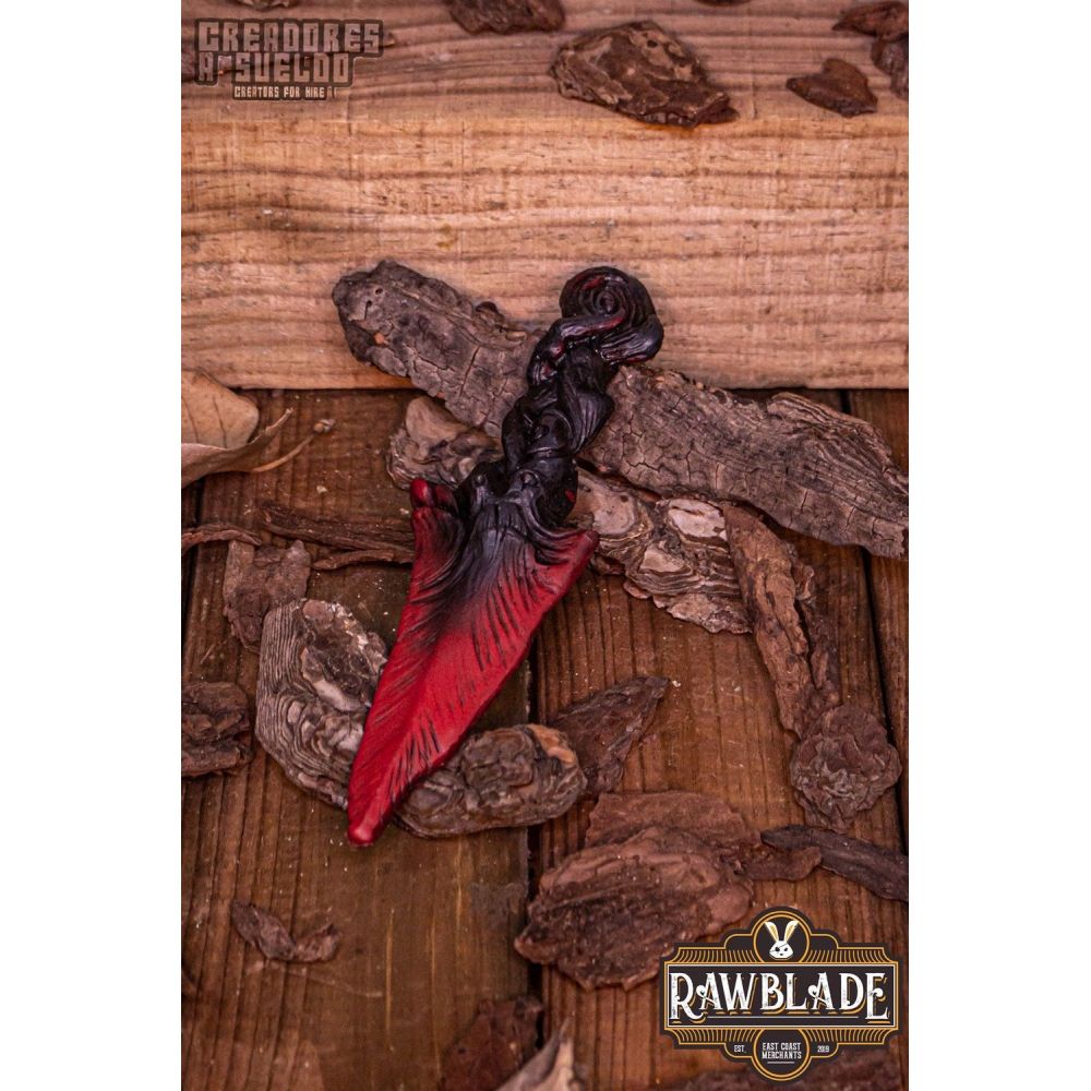 Silvan throwing dagger