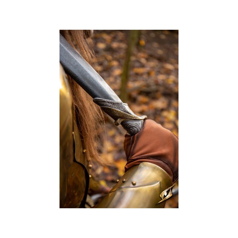 Curved elven sword